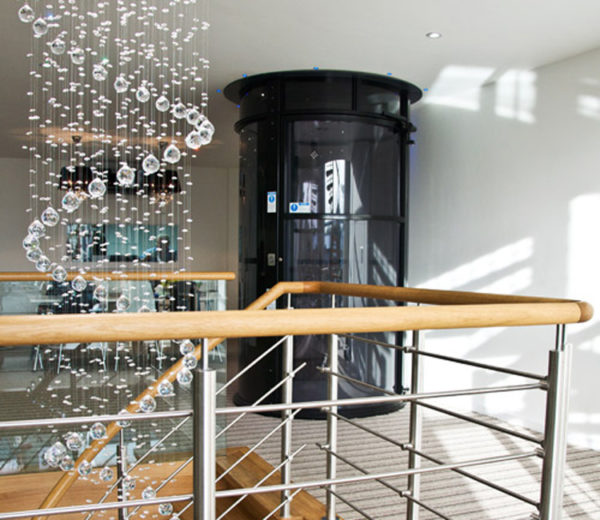 PVE 52 - Newmatic Elevators